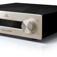 The King headphone amp by Bascom King for Audeze | Indiegogo