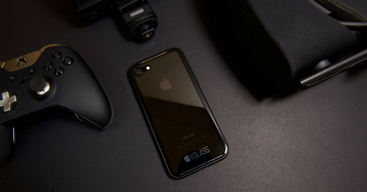 WORLD'S FIRST GLASS CASE FOR JET BLACK IPHONE | Indiegogo