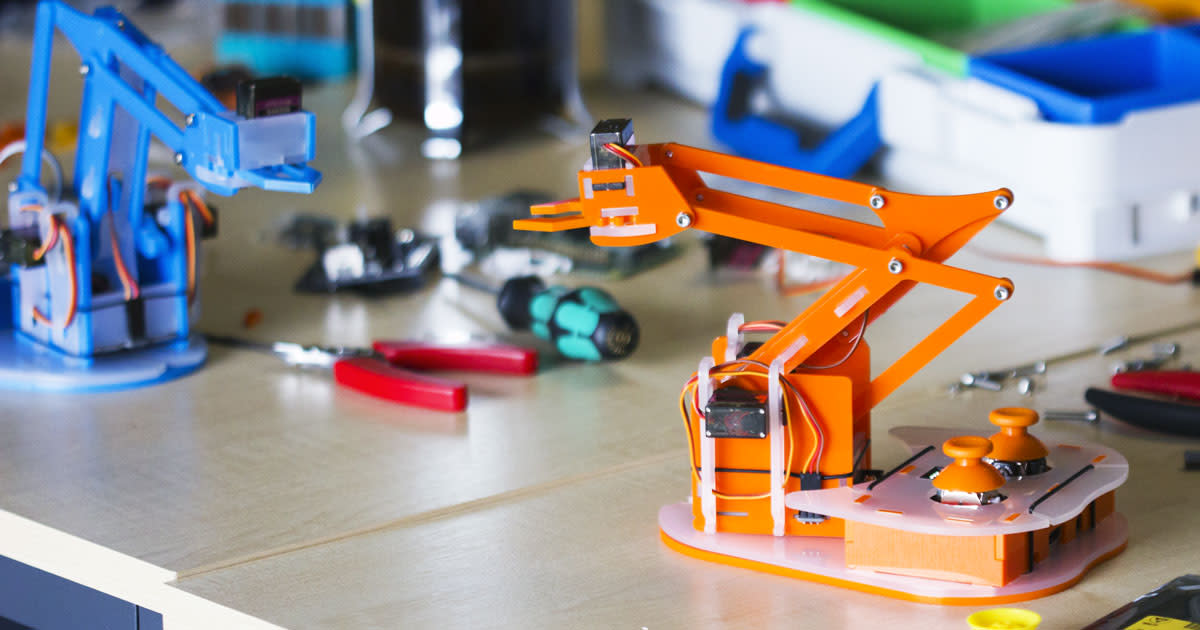 MeArm Pi - A robot arm anyone can build | Indiegogo MeArm Pi - A robot arm anyone can build | Indiegogo