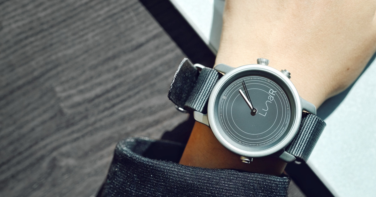 LunaR, the world’s first solar powered smartwatch. | Indiegogo