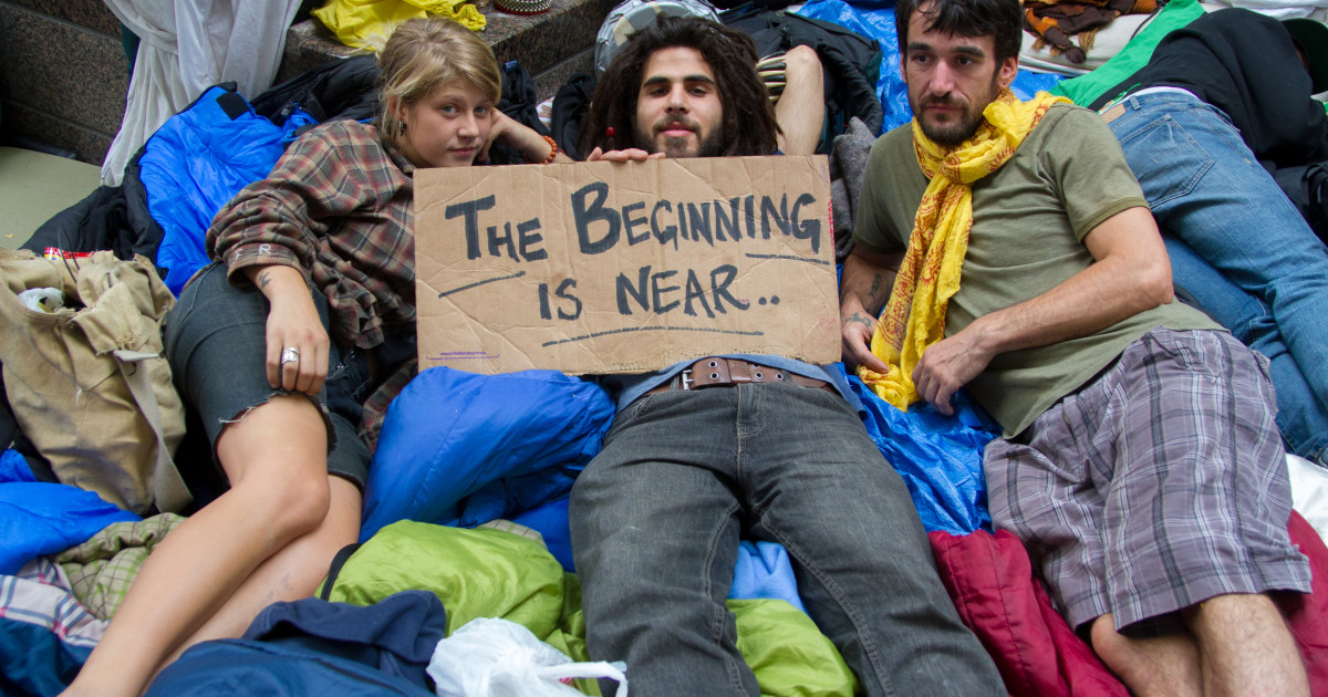 Postcard Sets To Soothe Your Daily Protest Urge | Indiegogo