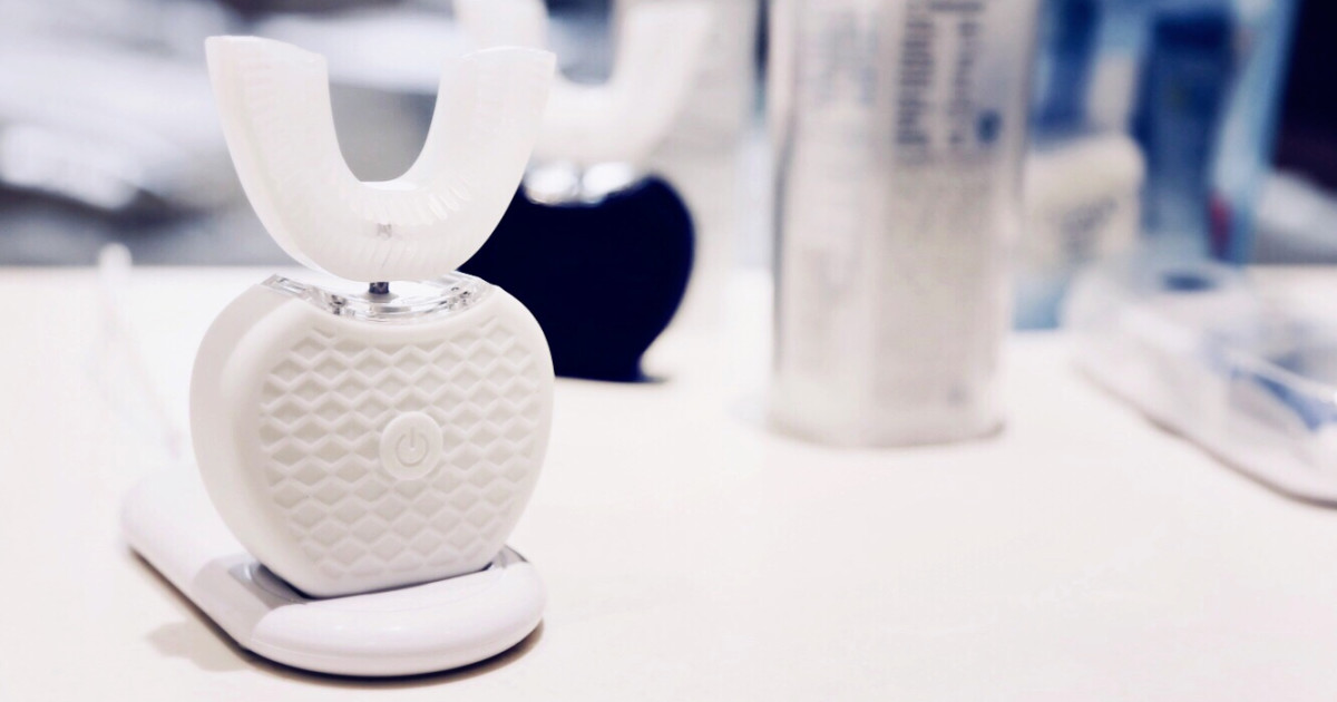 V-WHITE Teeth Whitening & 360 Automatic Toothbrush | Indiegogo