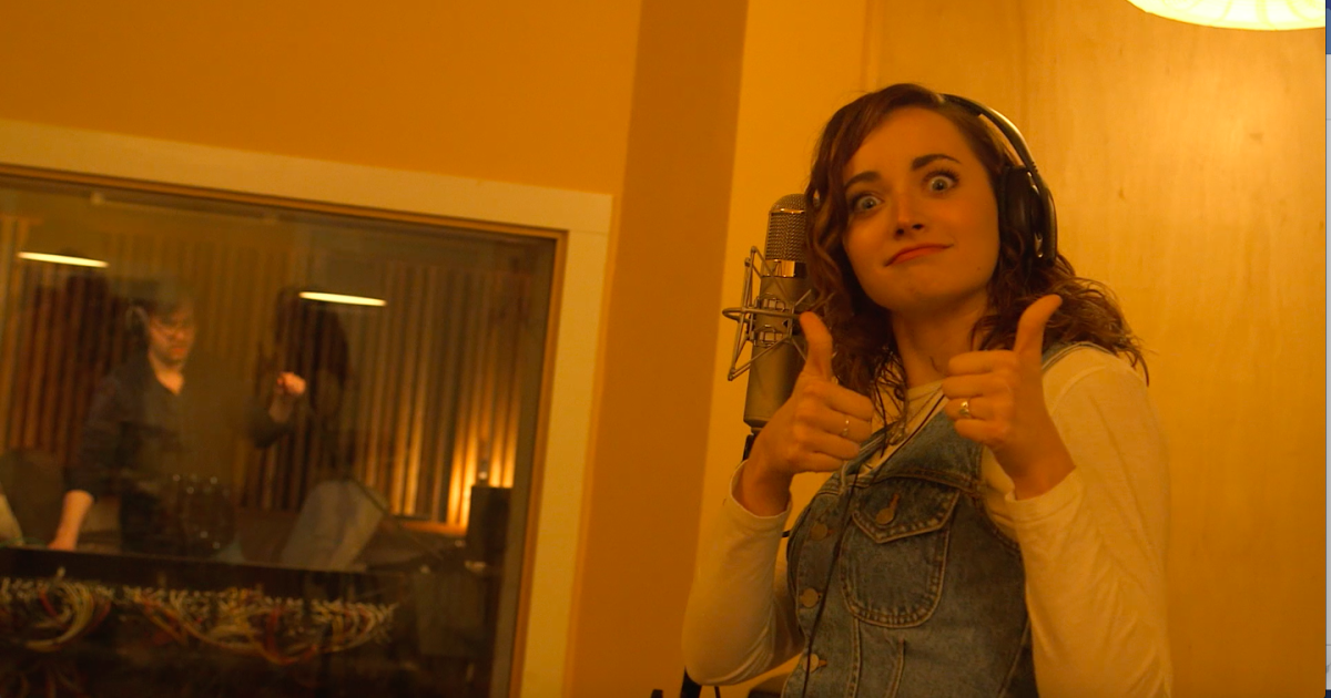 Caroline Portu's Debut Studio Album | Indiegogo