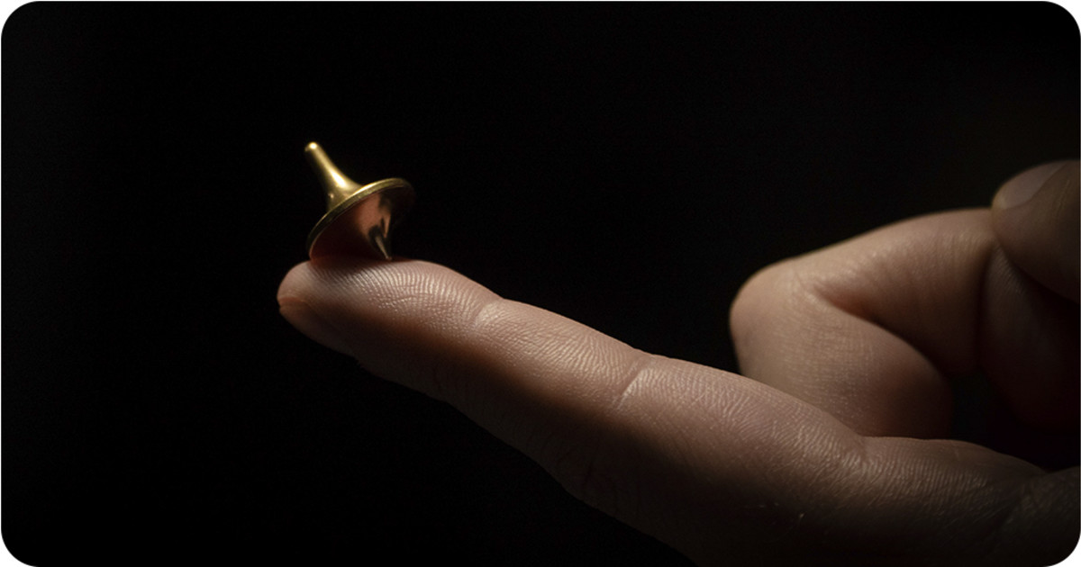 Gyro - The World's Smallest Spinning Top | Indiegogo