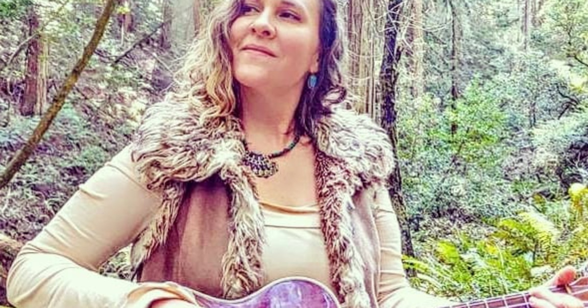 Pia Luz's Debut Album | Indiegogo