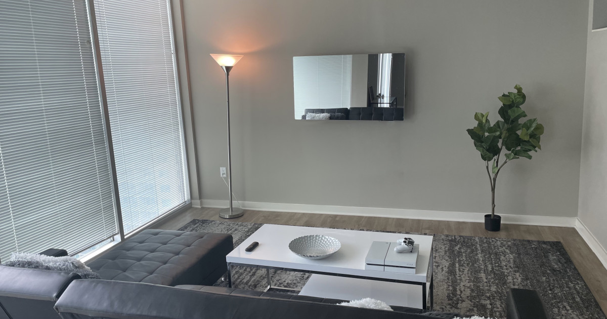 Mirror by Pose: The Lustrous Smart Mirror | Indiegogo