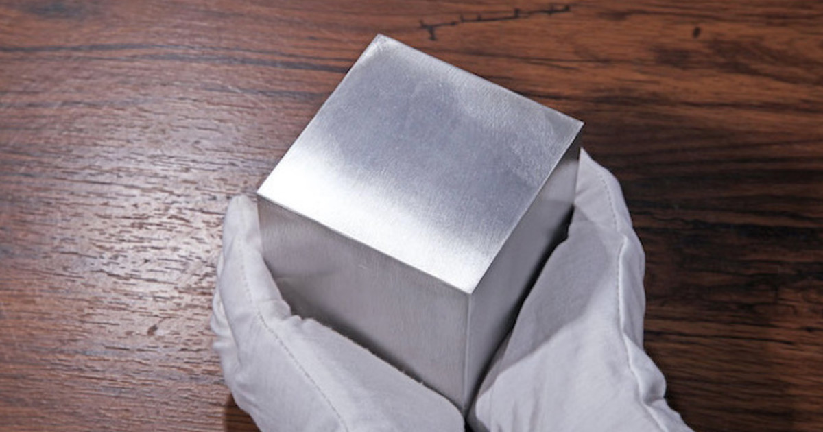 Museum Cube #2: Magnesium KILO | Indiegogo