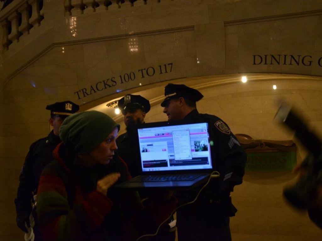 Courtney goes to Occupy Chicago-G8 & NATO Summit!! | Indiegogo