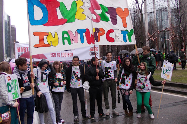 Tl7pzfsbxy8tvu48l7qz