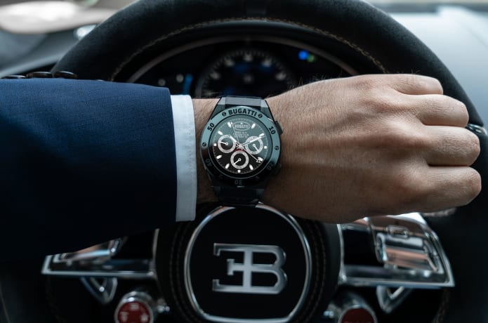 The first Bugatti Smartwatch | Indiegogo
