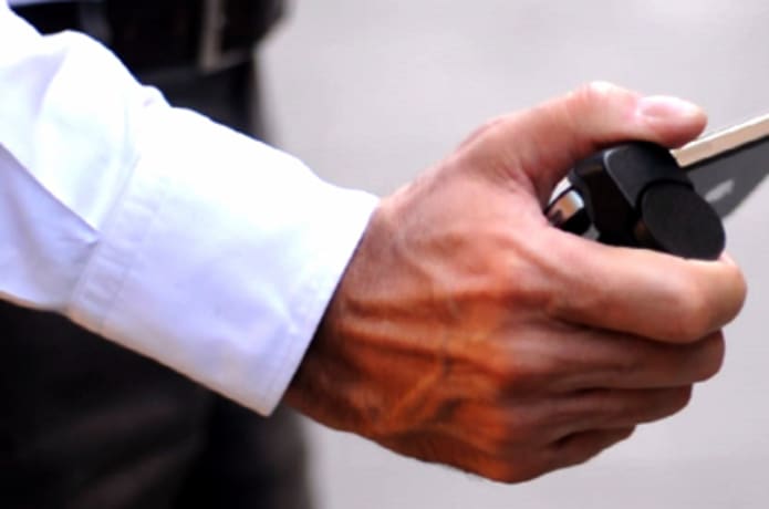 SHOULDERPOD: Holder and handle for your smartphone | Indiegogo