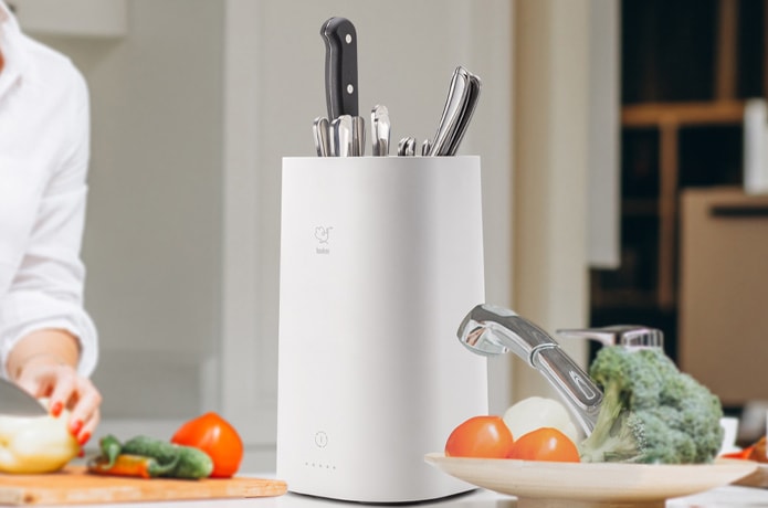 Hookee Knife Guard, Sanitizer for Knives&Flatwares | Indiegogo