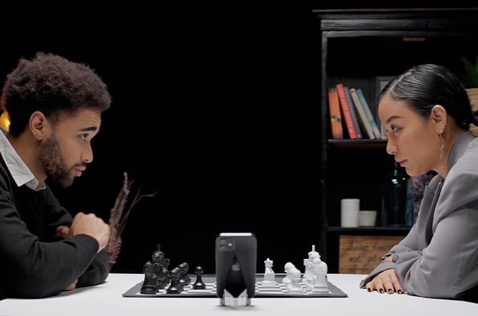 Square Off PRO - World's 1st Rollable E-Chessboard | Indiegogo