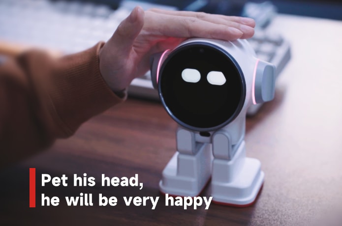 Rux Robot: Fun and Practical Desktop AI Robot | Indiegogo