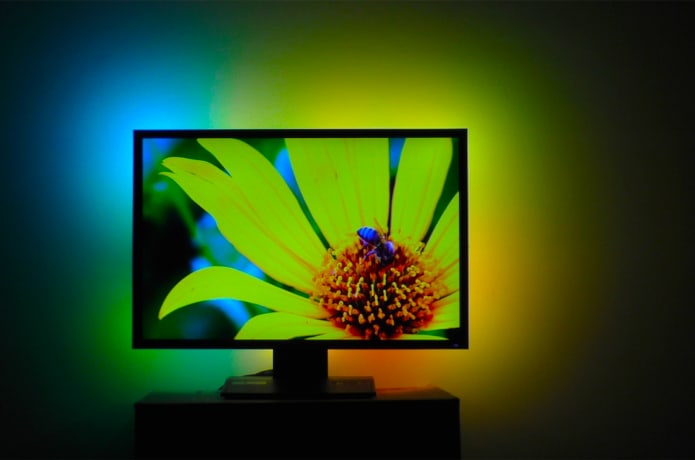 LUMINO - ambient backlight for your screens | Indiegogo