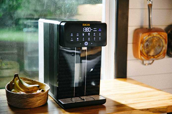 U1: Stylish Countertop 4-in-1 water filter | Indiegogo