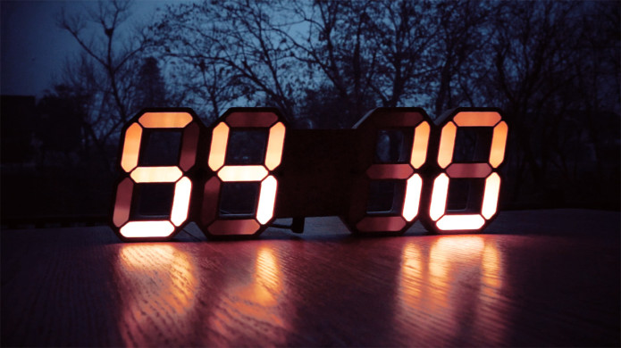 magictime,Smart wooden led clock | Indiegogo
