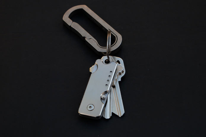 The Ultimate Titanium Keychain Knife | Indiegogo