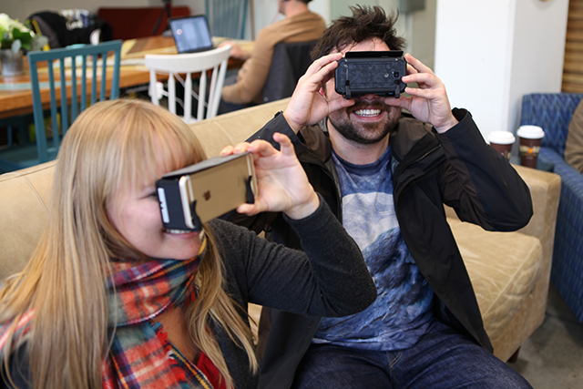 SMARTvr: Make Your Phone a Virtual Reality Viewer | Indiegogo