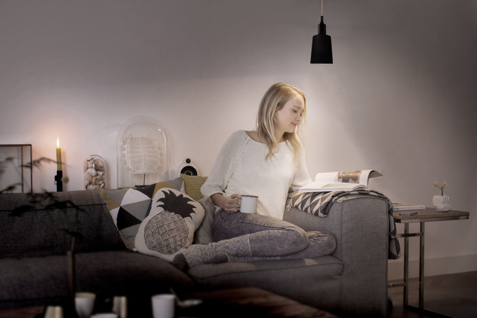 Beam. The light socket powered smart projector | Indiegogo