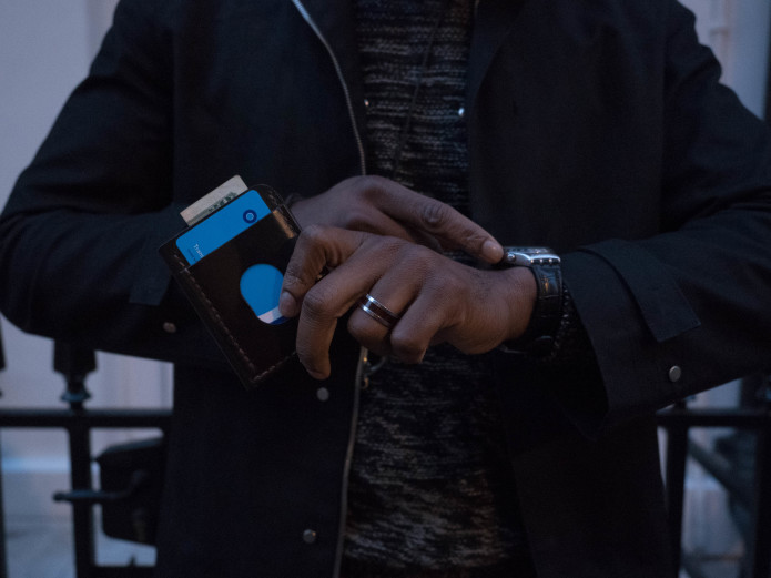 Disc Wallet - World's Smartest Quick Access Wallet | Indiegogo