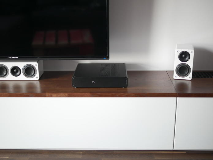 SENTRY: console-sized mini-ITX gaming pc case | Indiegogo