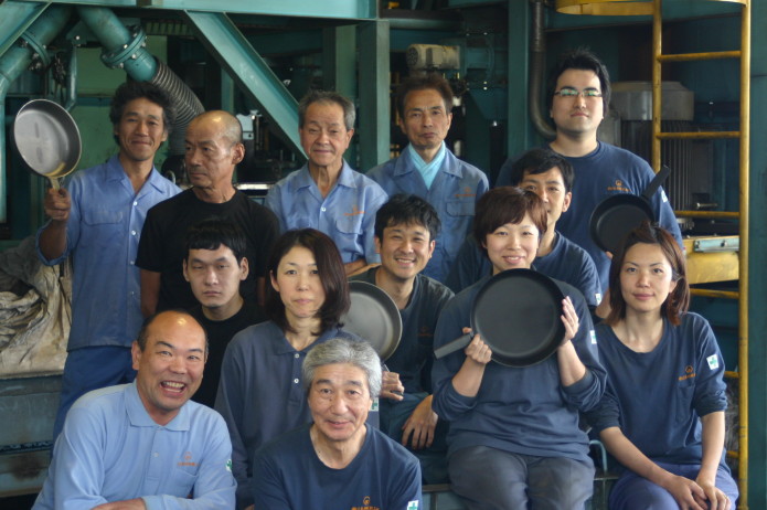 Fenix Pan: The World's Lightest Cast Iron Pan | Indiegogo