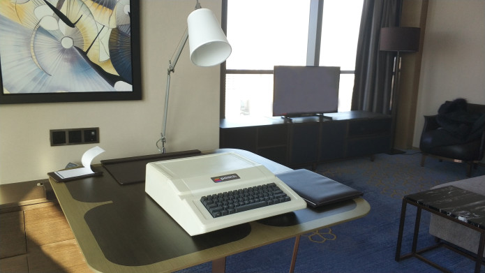 Raadition :APPlE II in back, Retro Computer Case. | Indiegogo