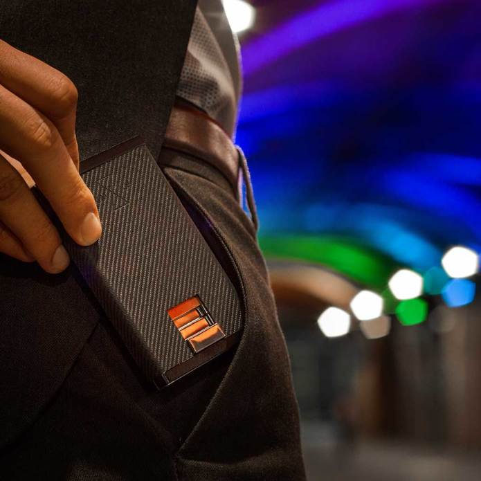 Intuitive Luxury Wallet Re-Designed For The Future | Indiegogo