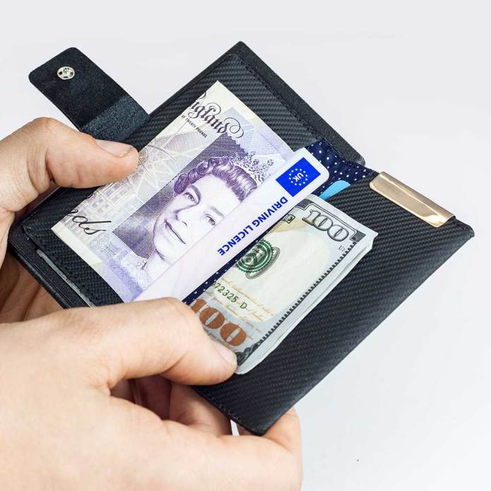 Intuitive Luxury Wallet Re-Designed For The Future | Indiegogo