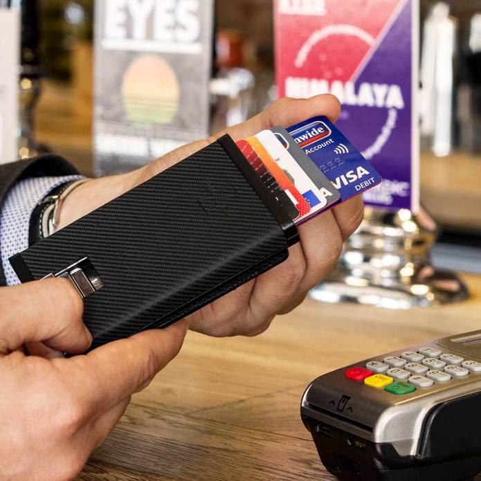 Intuitive Luxury Wallet Re-Designed For The Future | Indiegogo