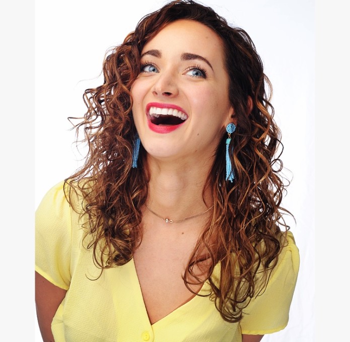 Caroline Portu's Debut Studio Album | Indiegogo