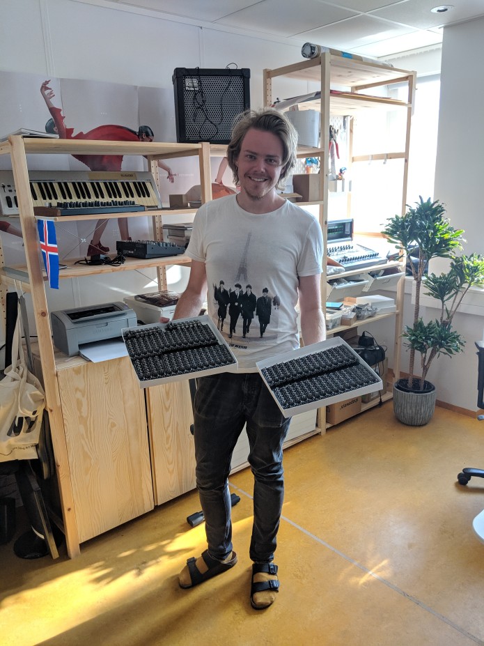 Wave - control sounds with motion | Indiegogo