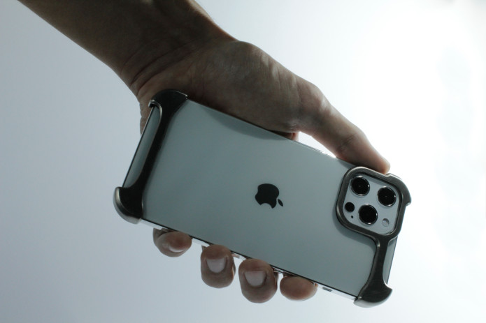 Arc Pulse: The case your iPhone 12 deserves. | Indiegogo
