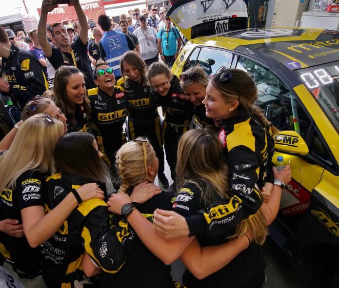 The Girls-Only Racing Team. | Indiegogo