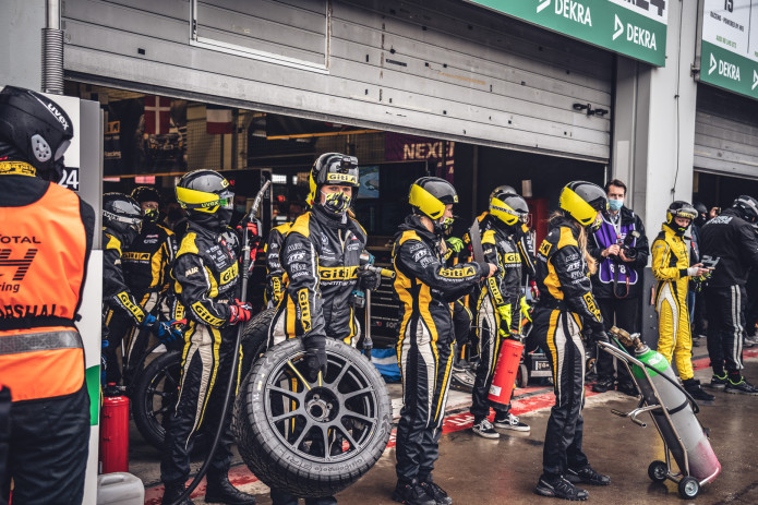 The Girls-Only Racing Team. | Indiegogo