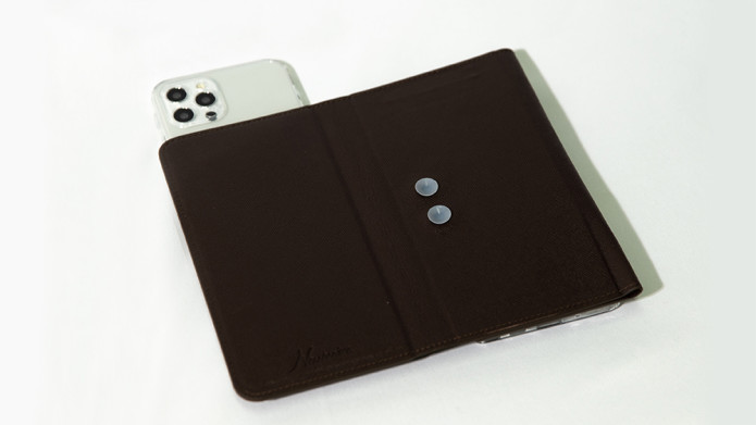 World’s Most Innovative Multi-Use Two-Phone Case | Indiegogo