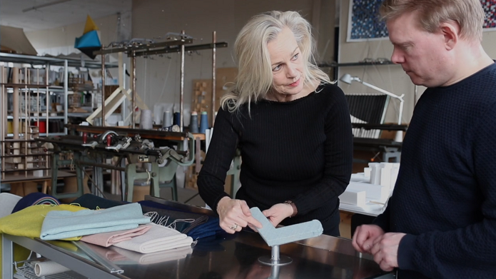 VARME: Efficient Hand Heater for the desk | Indiegogo